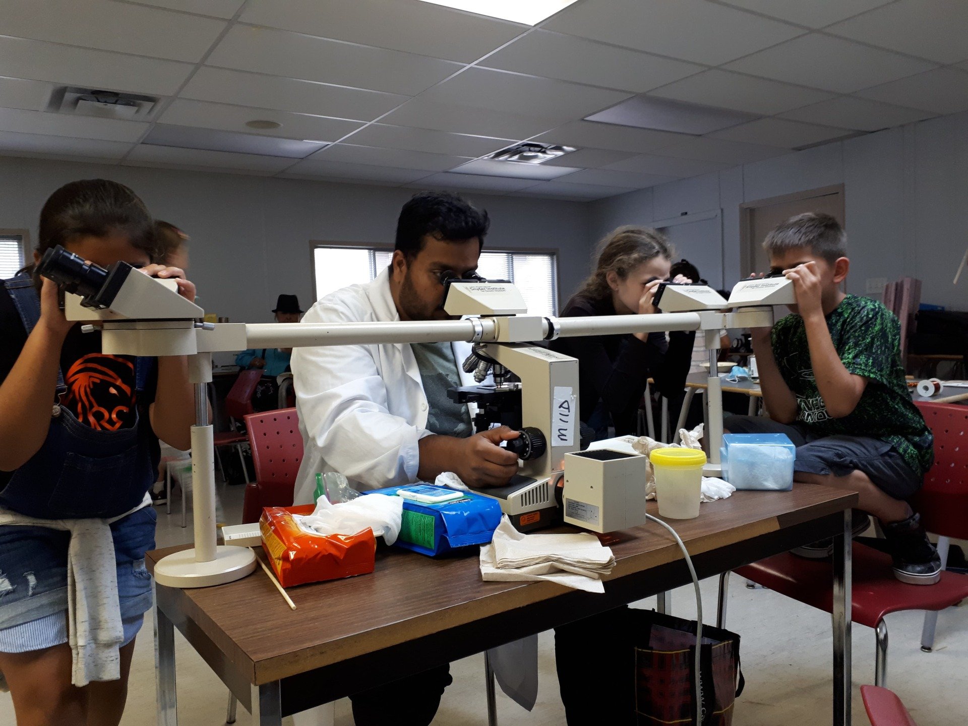 IndigeSTEAM | Supporting Indigenous Youth in STEM/STEAM